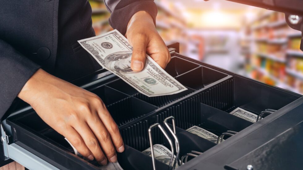 Getting to the Bottom of Cash Register Discrepancies | Appriss Retail